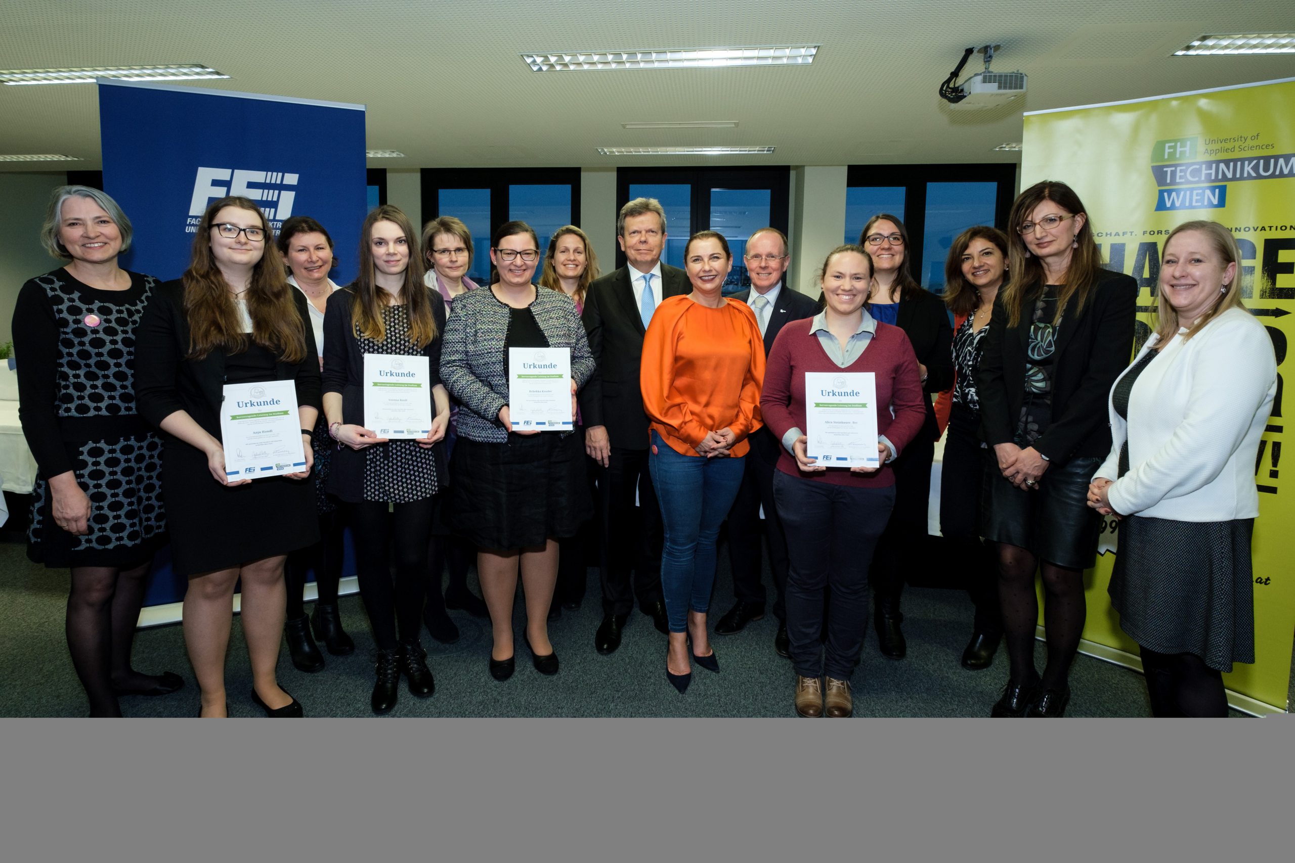 FEEI / FH Technikum Wien belohnen beste Studentinnen | FH Technikum Wien
